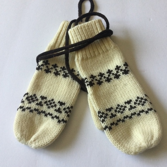 rag & bone | Accessories | Rag Bone Brooke Wool Mittens With Neck Cord ...